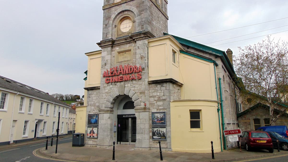 Outdated cinema plan’s a white elephant in the making says architect ...