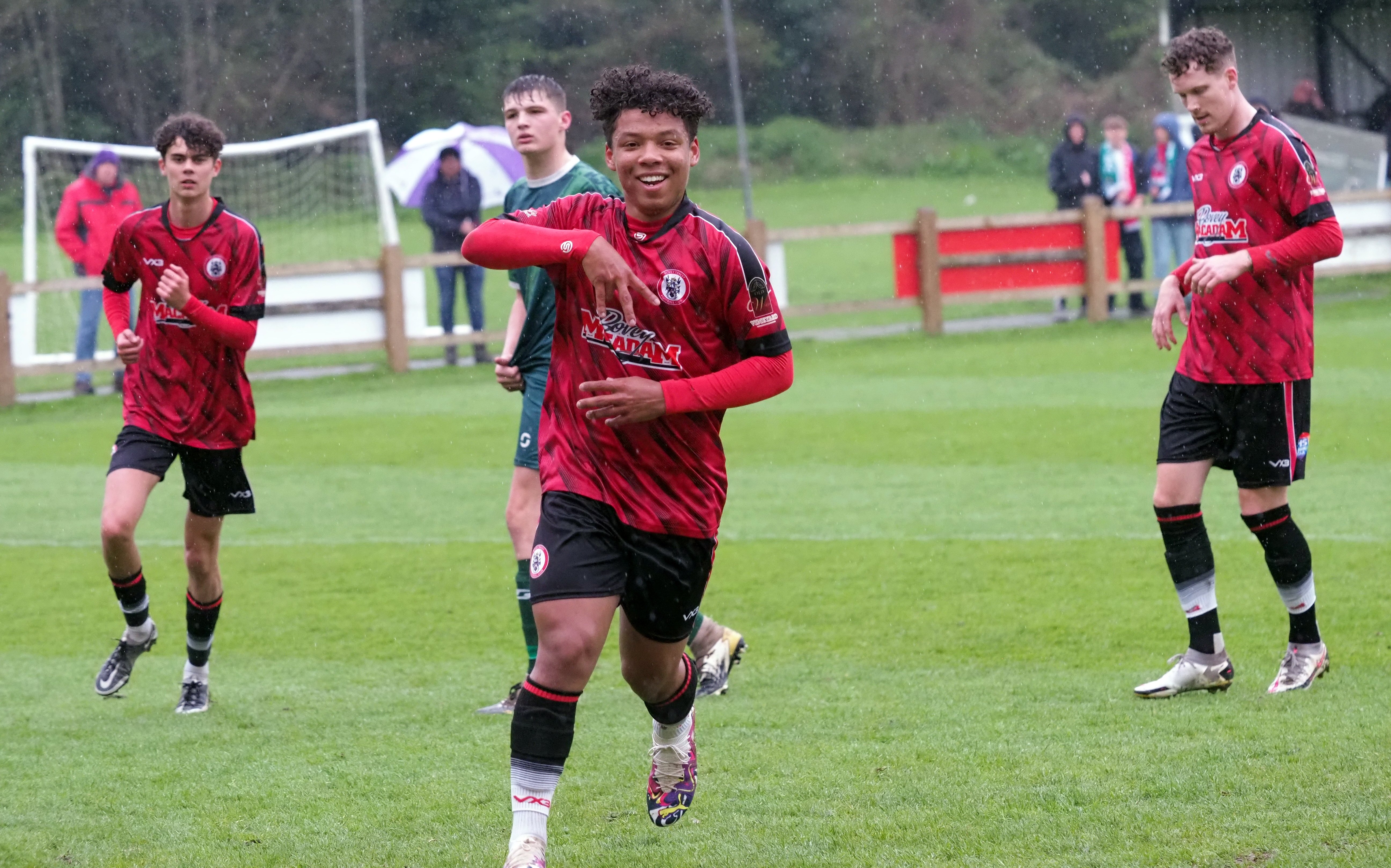 Eagles beaten by Bovey as relegation looms | middevonadvertiser.co.uk