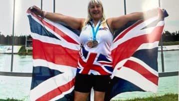 Dawlish’s Dragon boat dynamo representing on the content ...