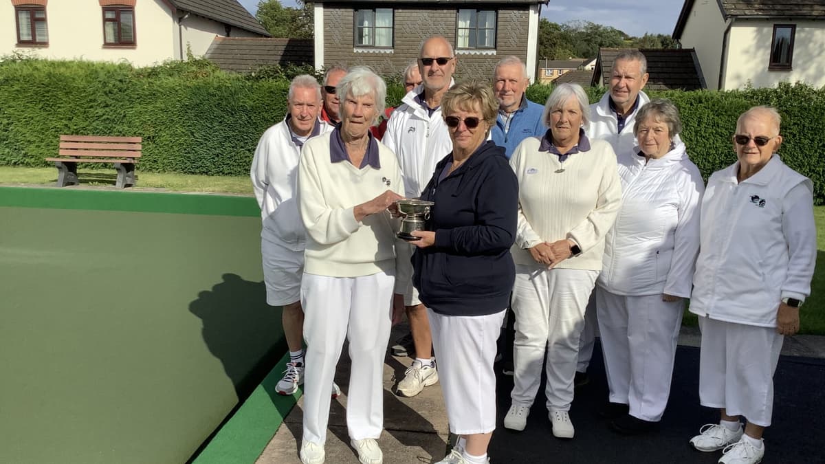 Girl power alive and well at Kingsteignton Bowling Club ...