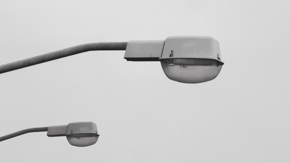 Devon to Reduce Street Lighting Brightness to Cut Costs - Dr. Bulb