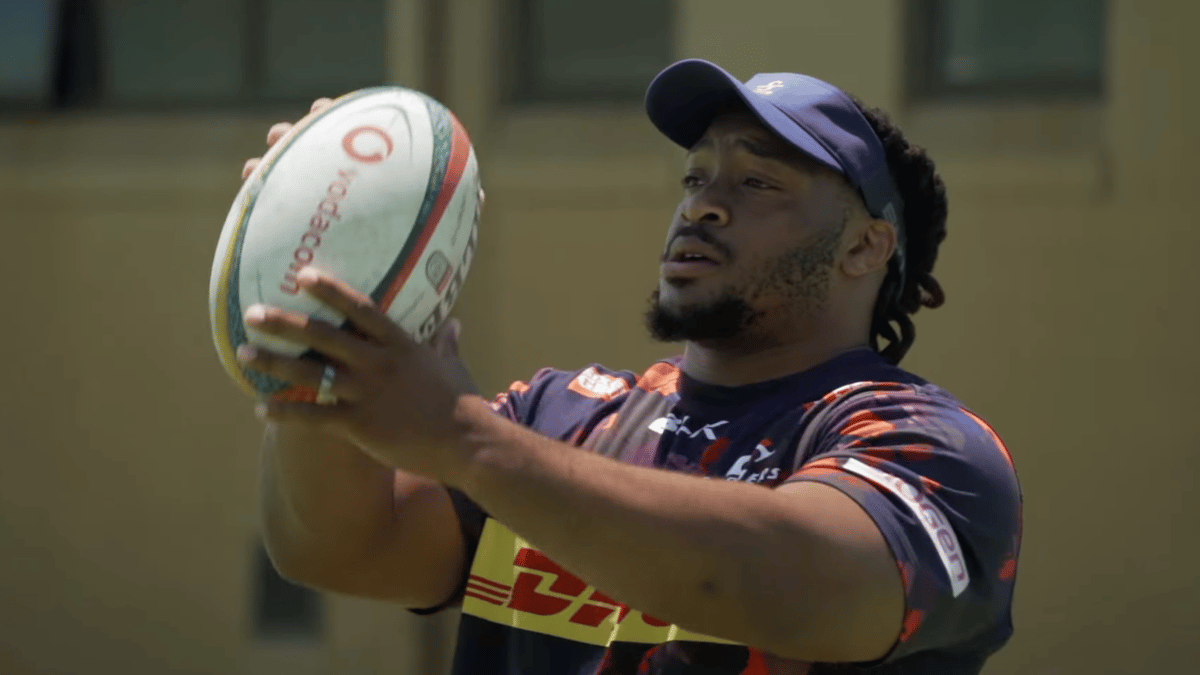 Springboks star Dweba agrees to join the Exeter Chiefs ...